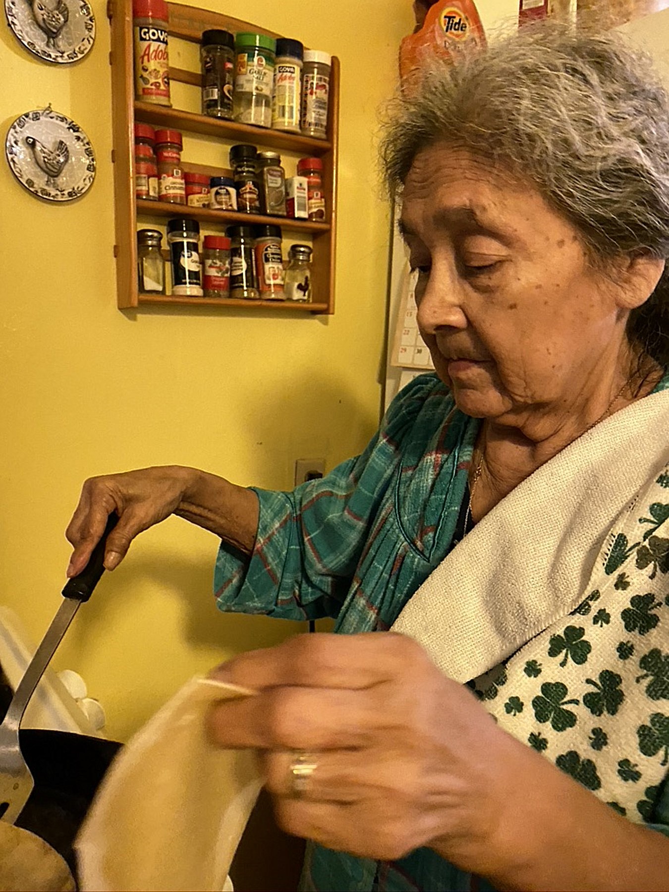 Irene Contreras's Instagram, Twitter & Facebook on IDCrawl