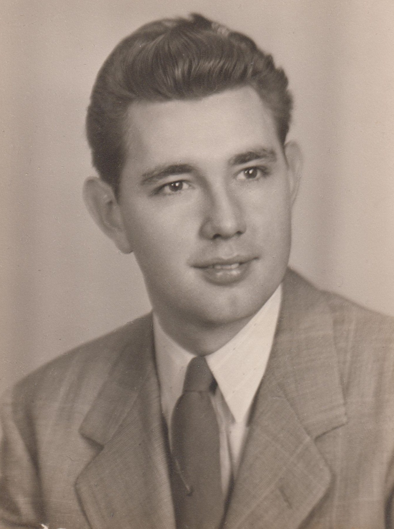 Ralph Wall's Instagram, Twitter & Facebook on IDCrawl