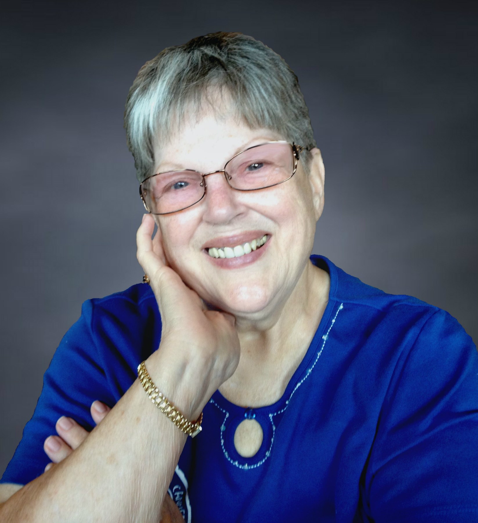 Sandra Gates's Instagram, Twitter & Facebook on IDCrawl