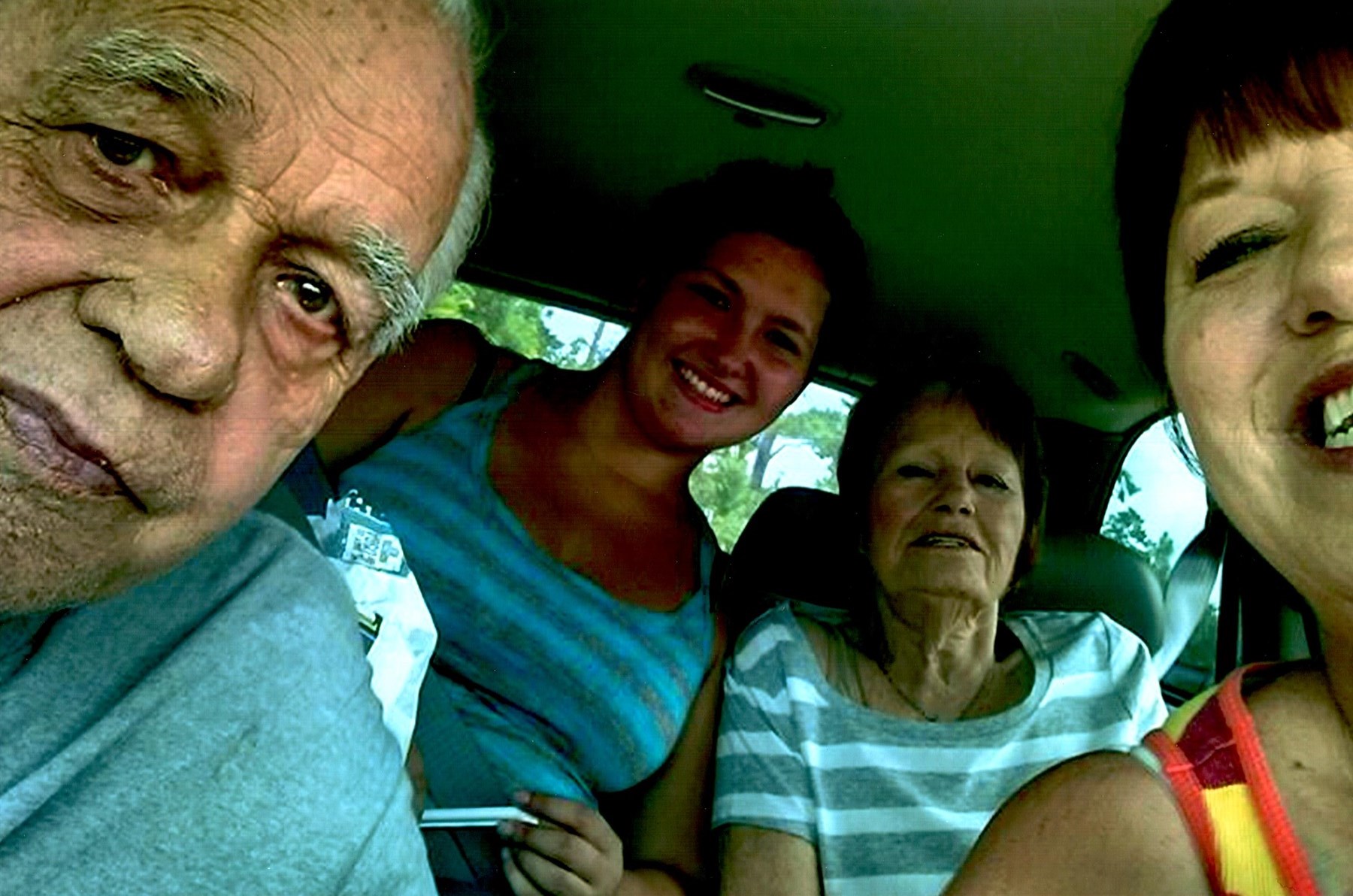 Joy Bess's Instagram, Twitter & Facebook on IDCrawl