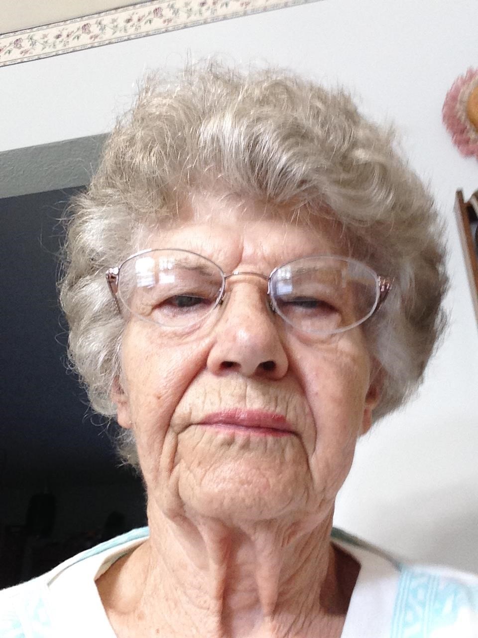 Louise Litz Obituary - Pekin, IL