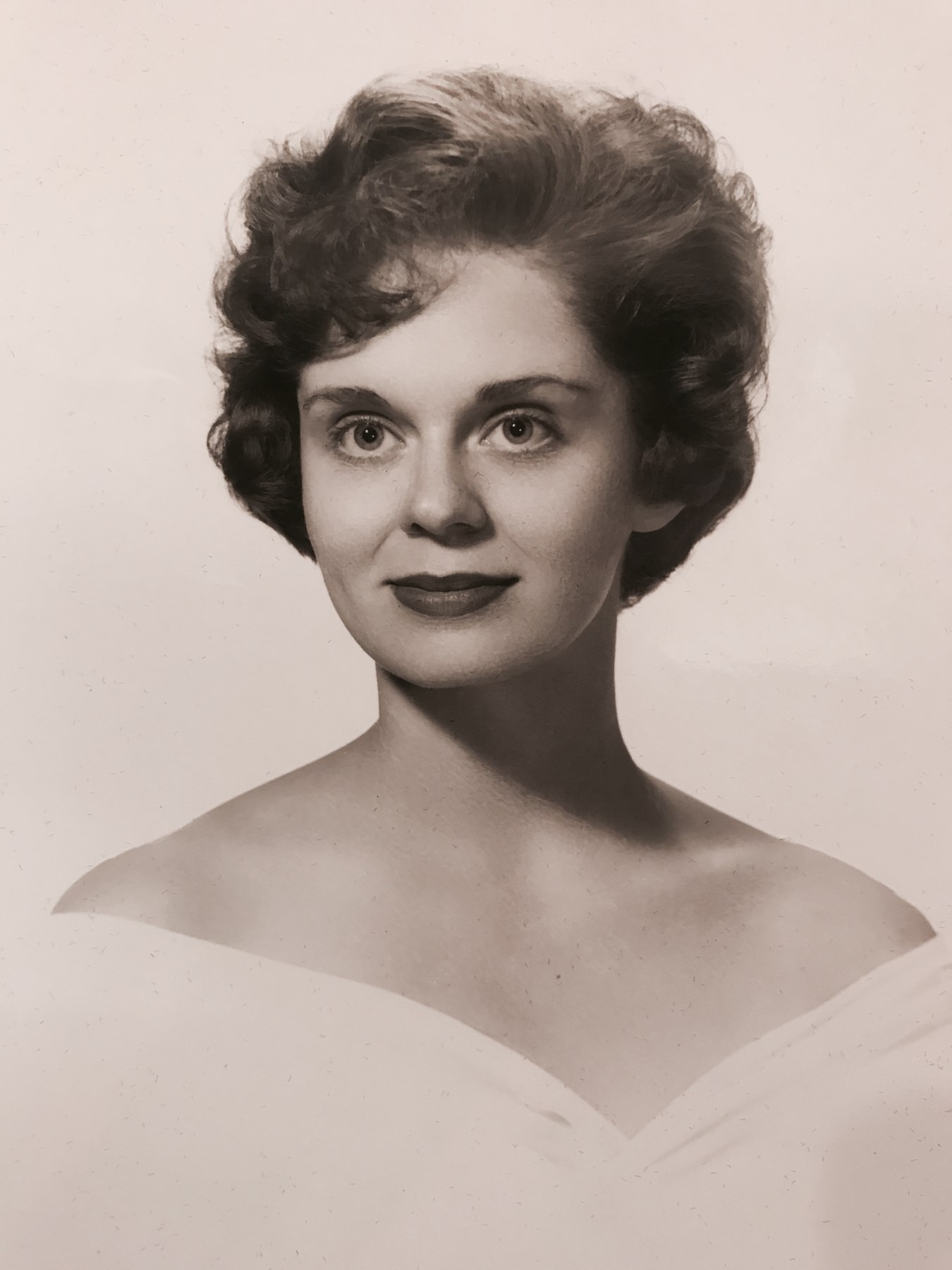 Anne Aaron's Instagram, Twitter & Facebook on IDCrawl