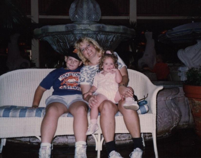 Charisse "Mickey" Phillips Obituary - Conroe, TX