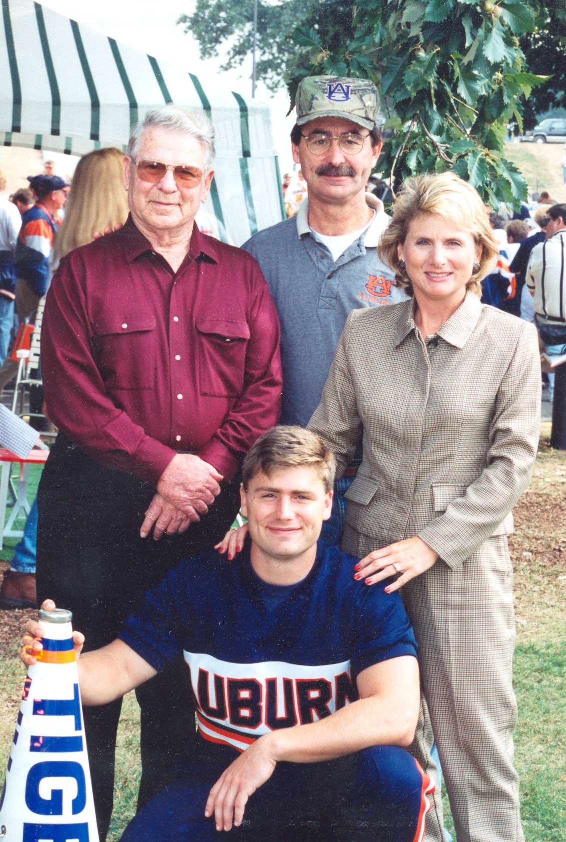 Linda Sain's Instagram, Twitter & Facebook on IDCrawl