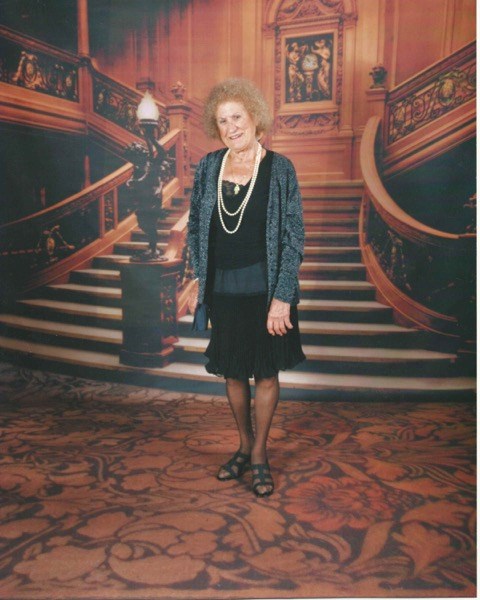 Suzanne Moultout Obituary - Mission Hills, CA