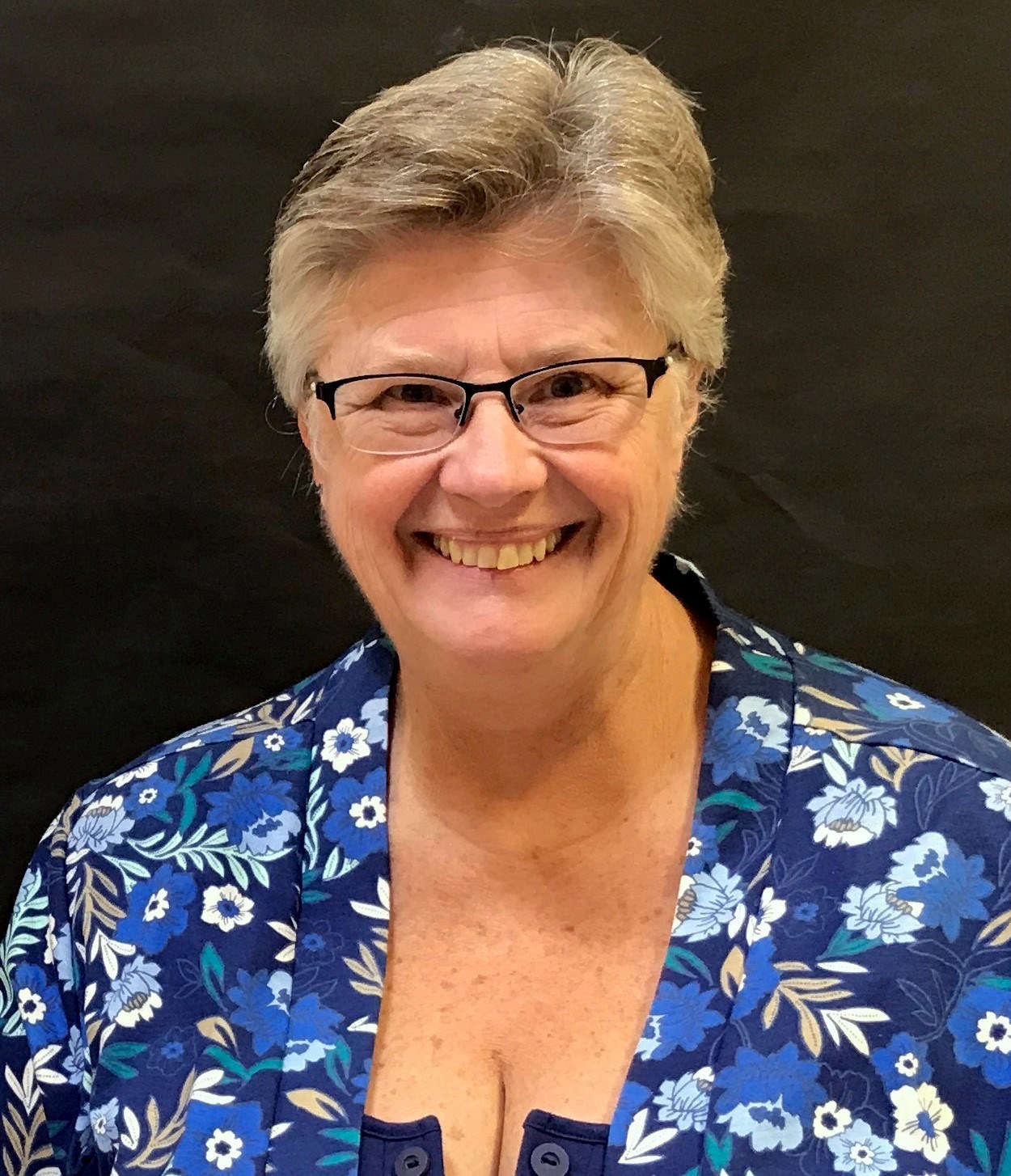 Bonnie Van Proyen Obituary - Holland, MI