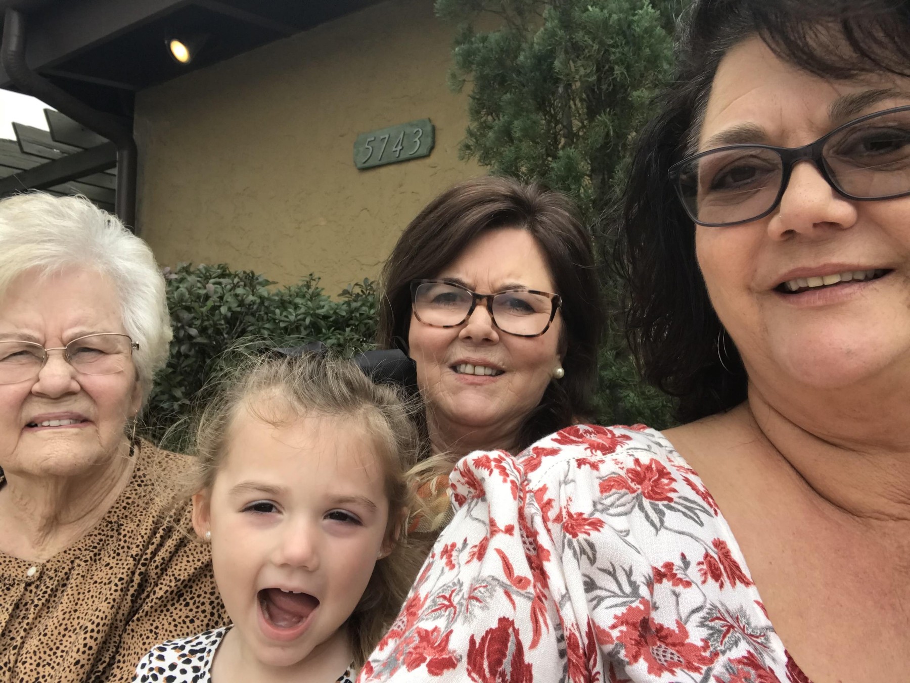 Melissa Kapp's Instagram, Twitter & Facebook on IDCrawl