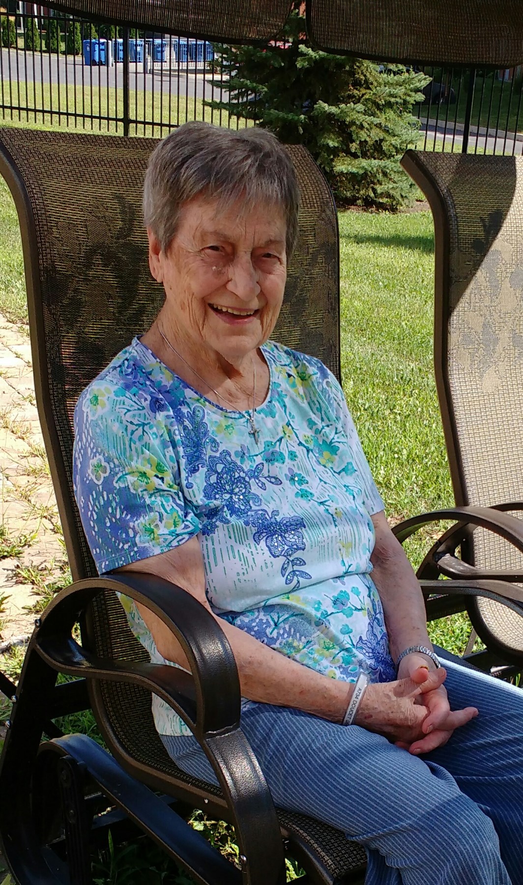 Géraldine Walker (née Doucet) Obituary - St-Lambert, QC