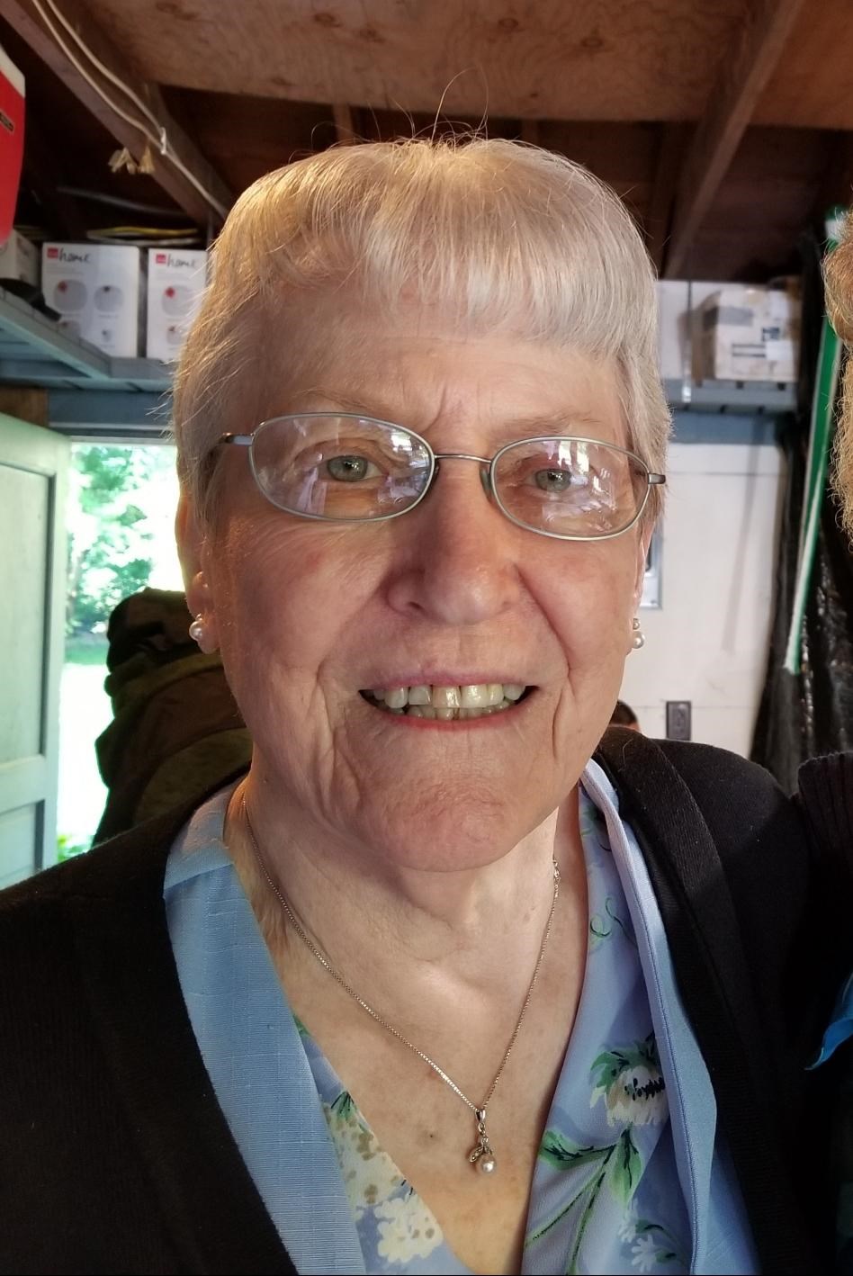 June Hanson's Instagram, Twitter & Facebook on IDCrawl