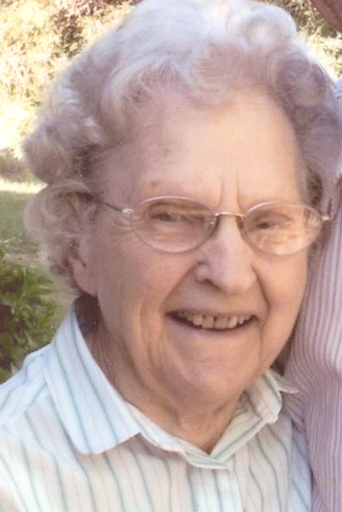 Julia Theis Obituary - Auburn, CA
