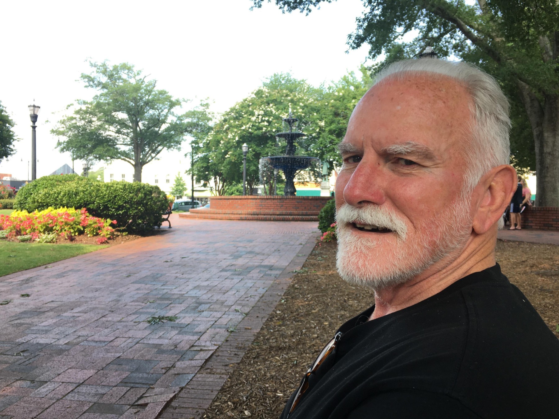 Mark Reese's Instagram, Twitter & Facebook on IDCrawl