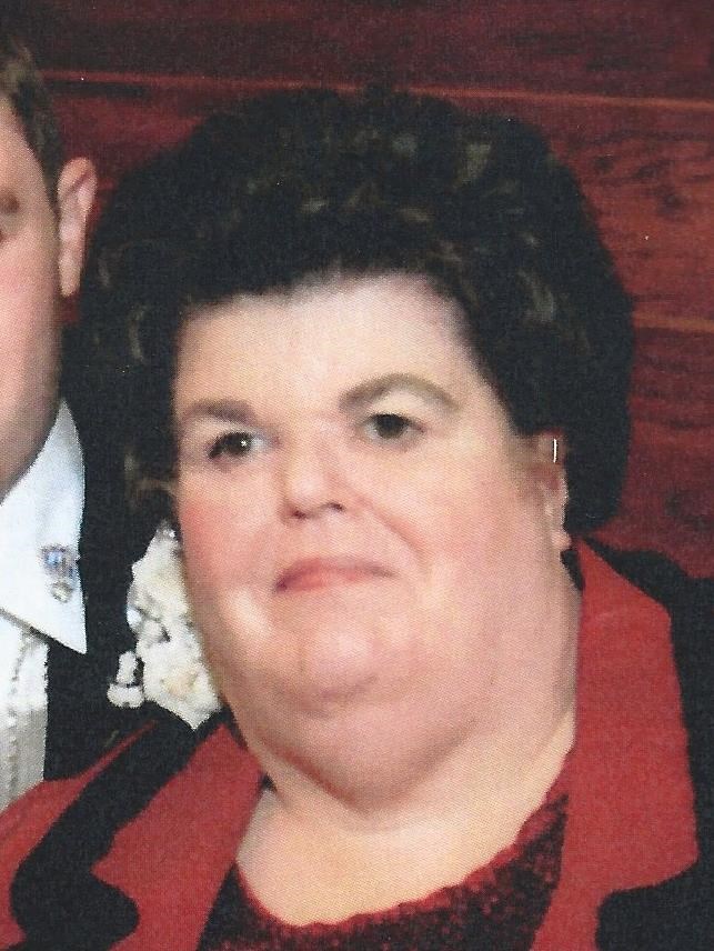 Sarah Costello's Instagram, Twitter & Facebook on IDCrawl