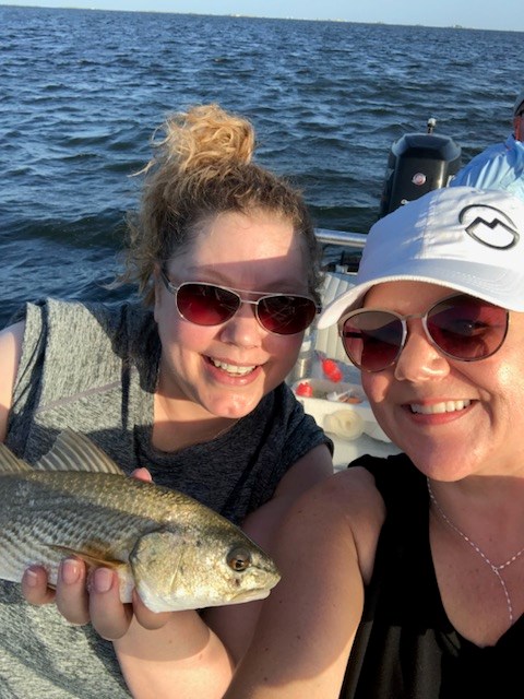 Colleen Halliburton's Instagram, Twitter & Facebook on IDCrawl