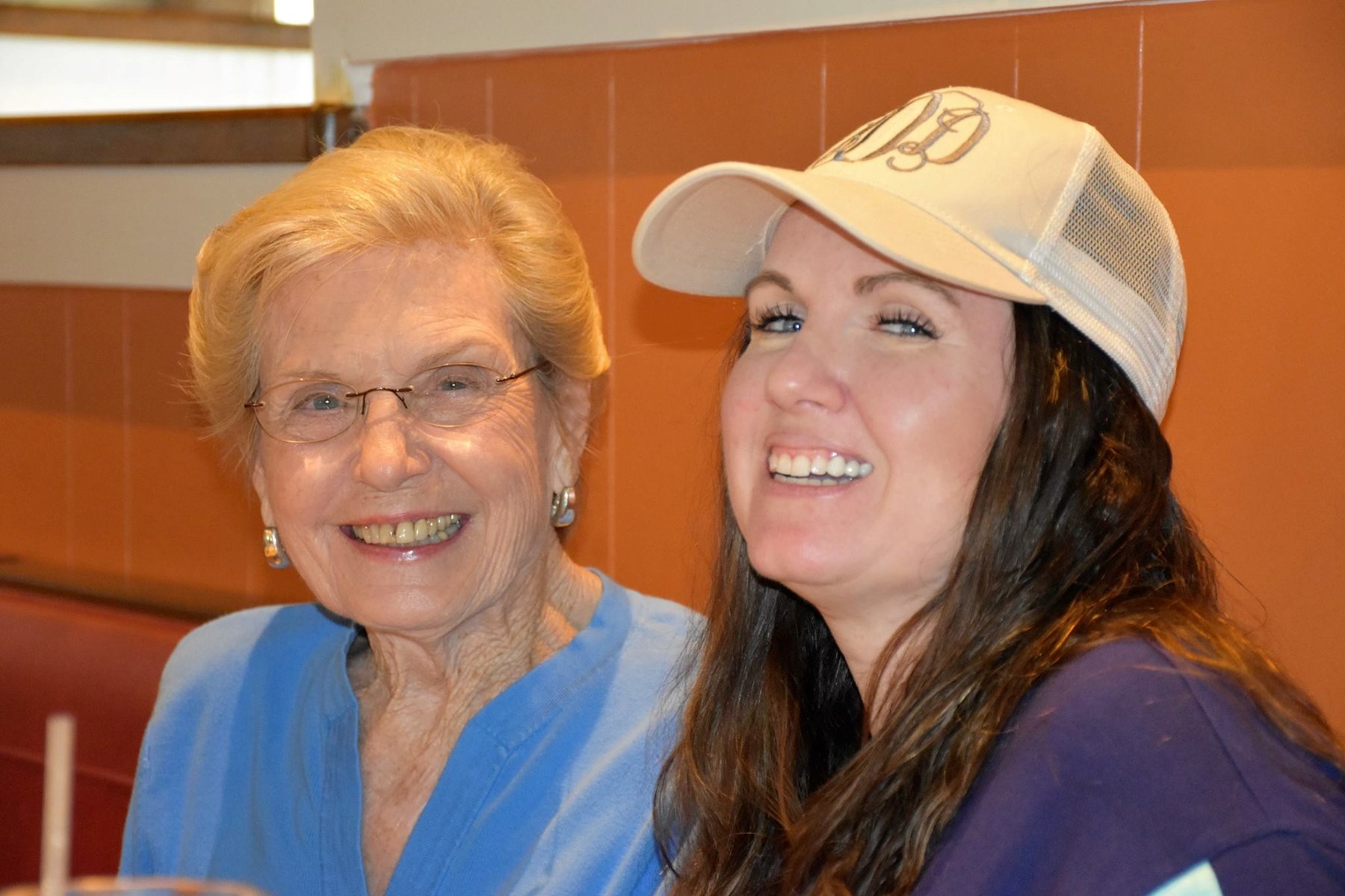 Evelyn Oconnor's Instagram, Twitter & Facebook on IDCrawl