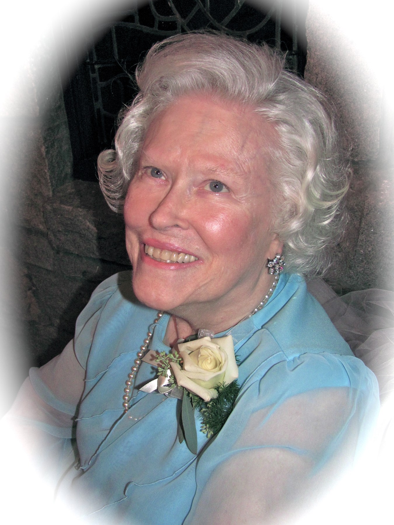 Caroline Graham's Instagram, Twitter & Facebook on IDCrawl