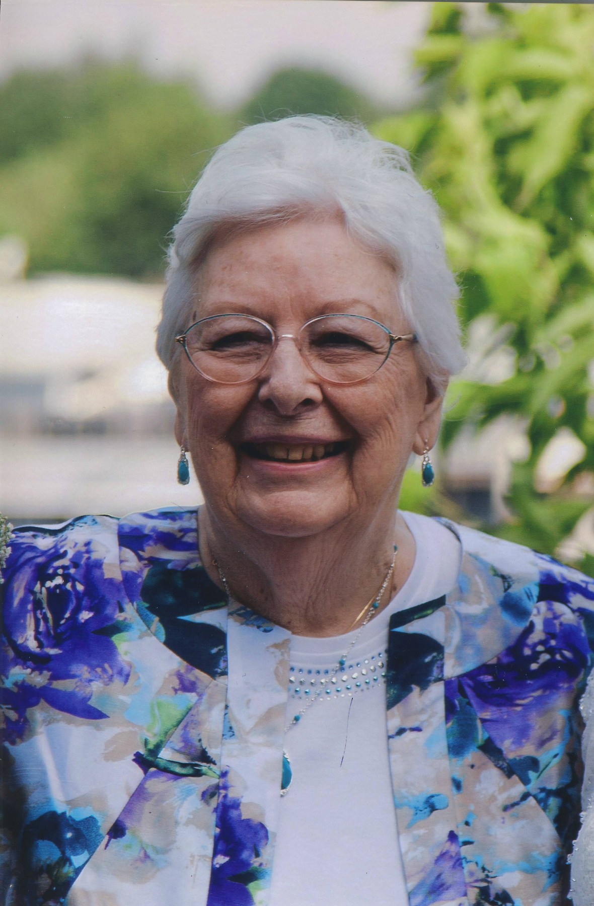 Evelyn May Laing Obituary - Peterborough, ON