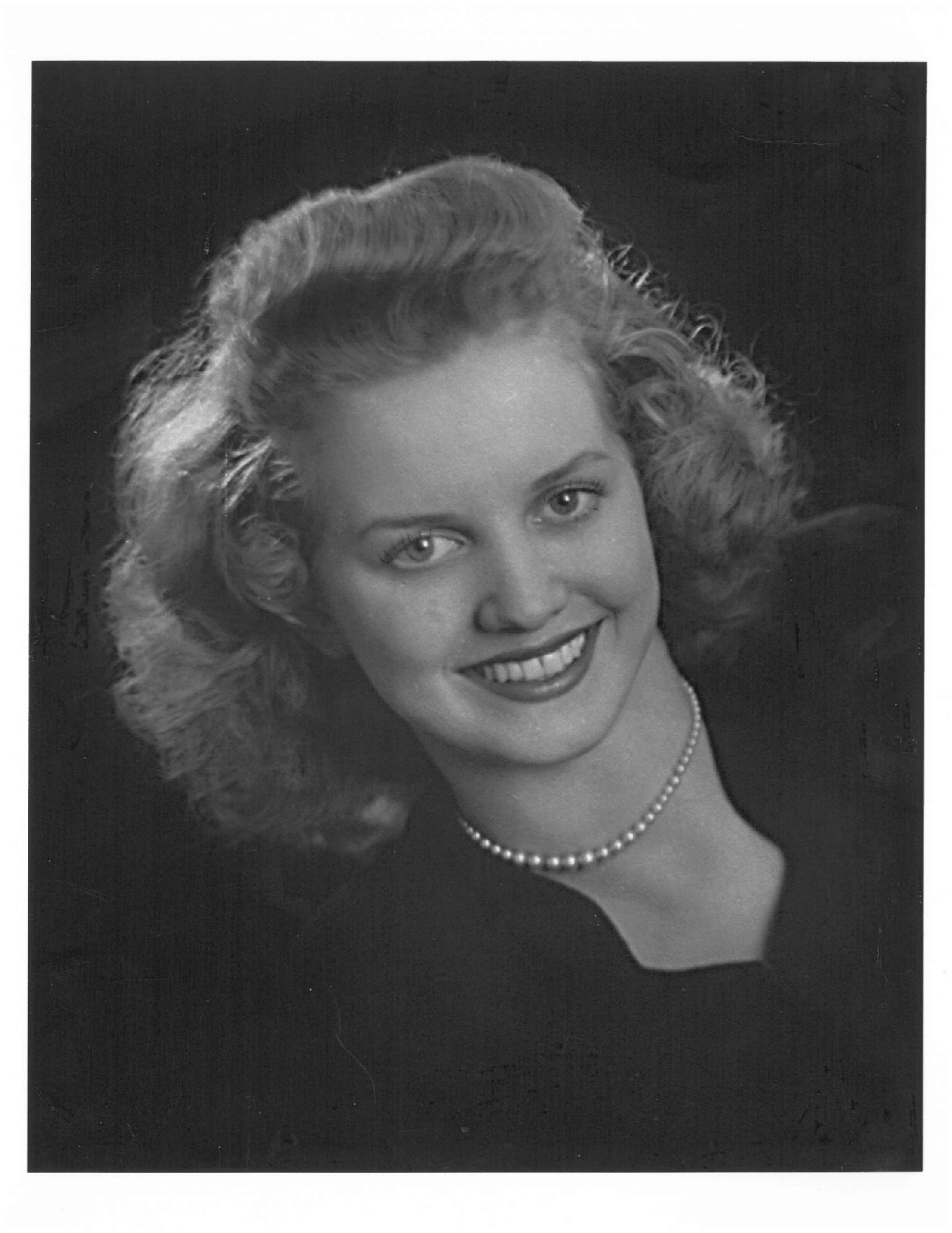 Kelly Lawrence's Instagram, Twitter & Facebook on IDCrawl