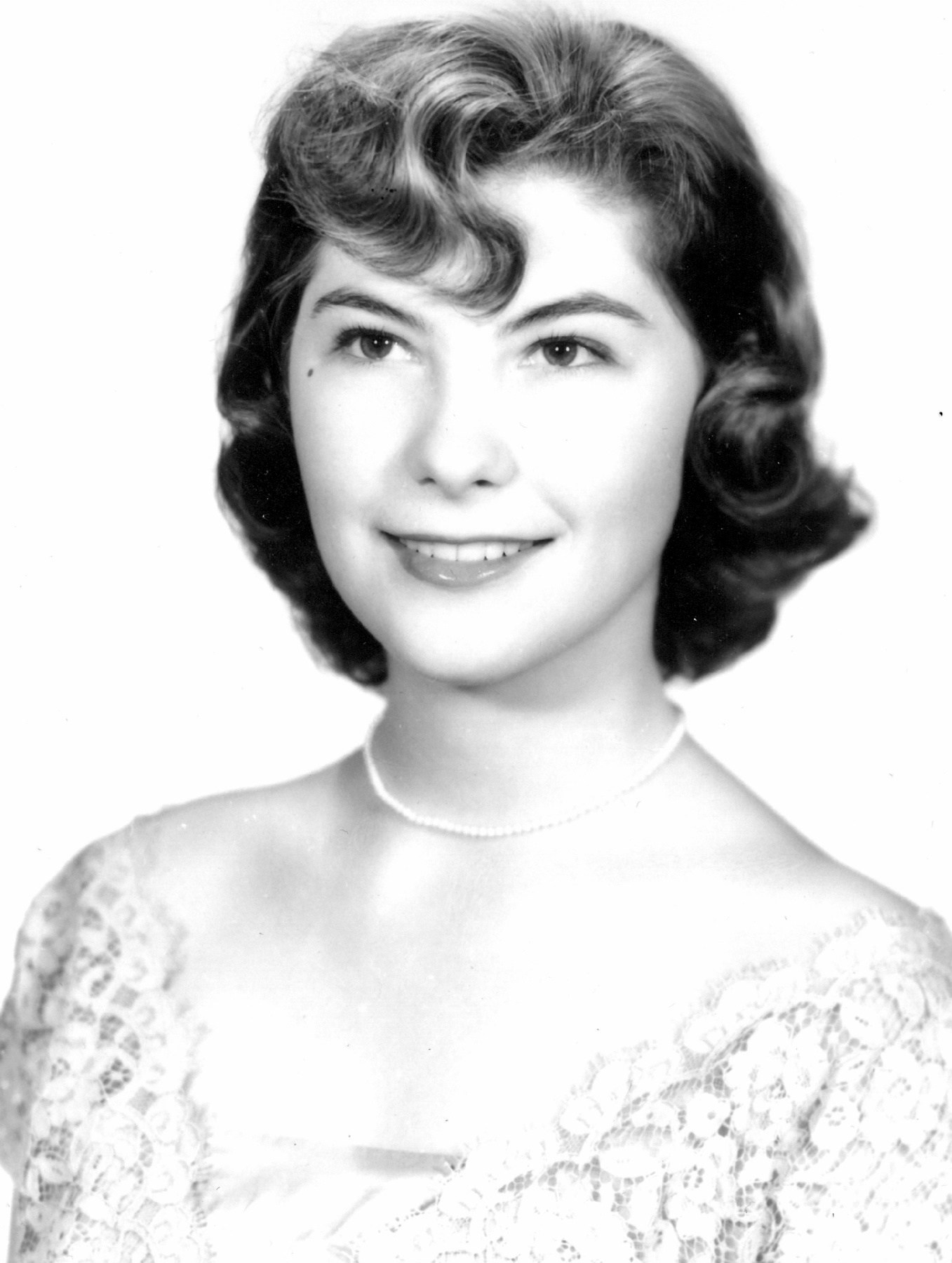 Suzanne House's Instagram, Twitter & Facebook on IDCrawl