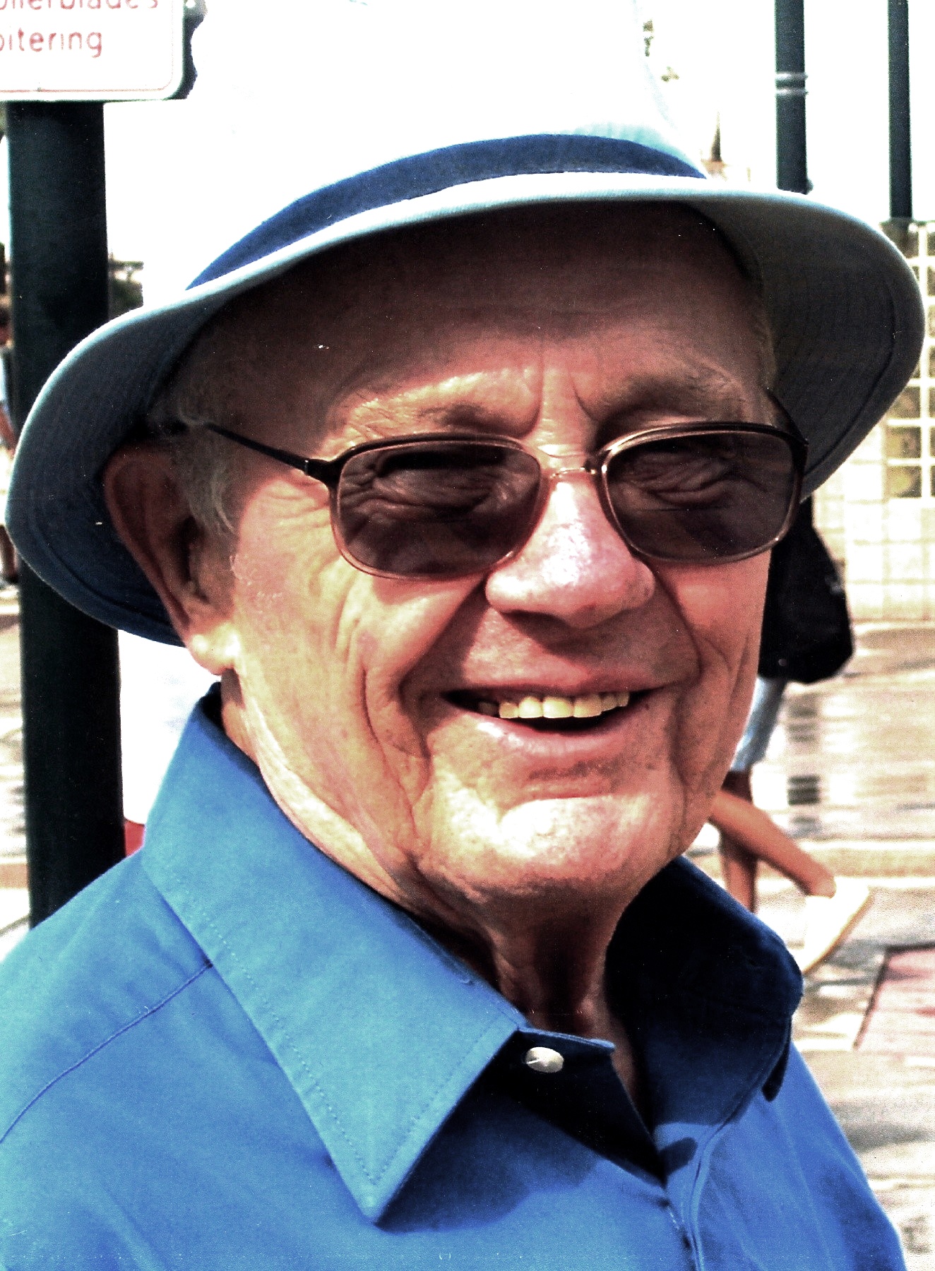 Mel Thompson's Instagram, Twitter & Facebook on IDCrawl