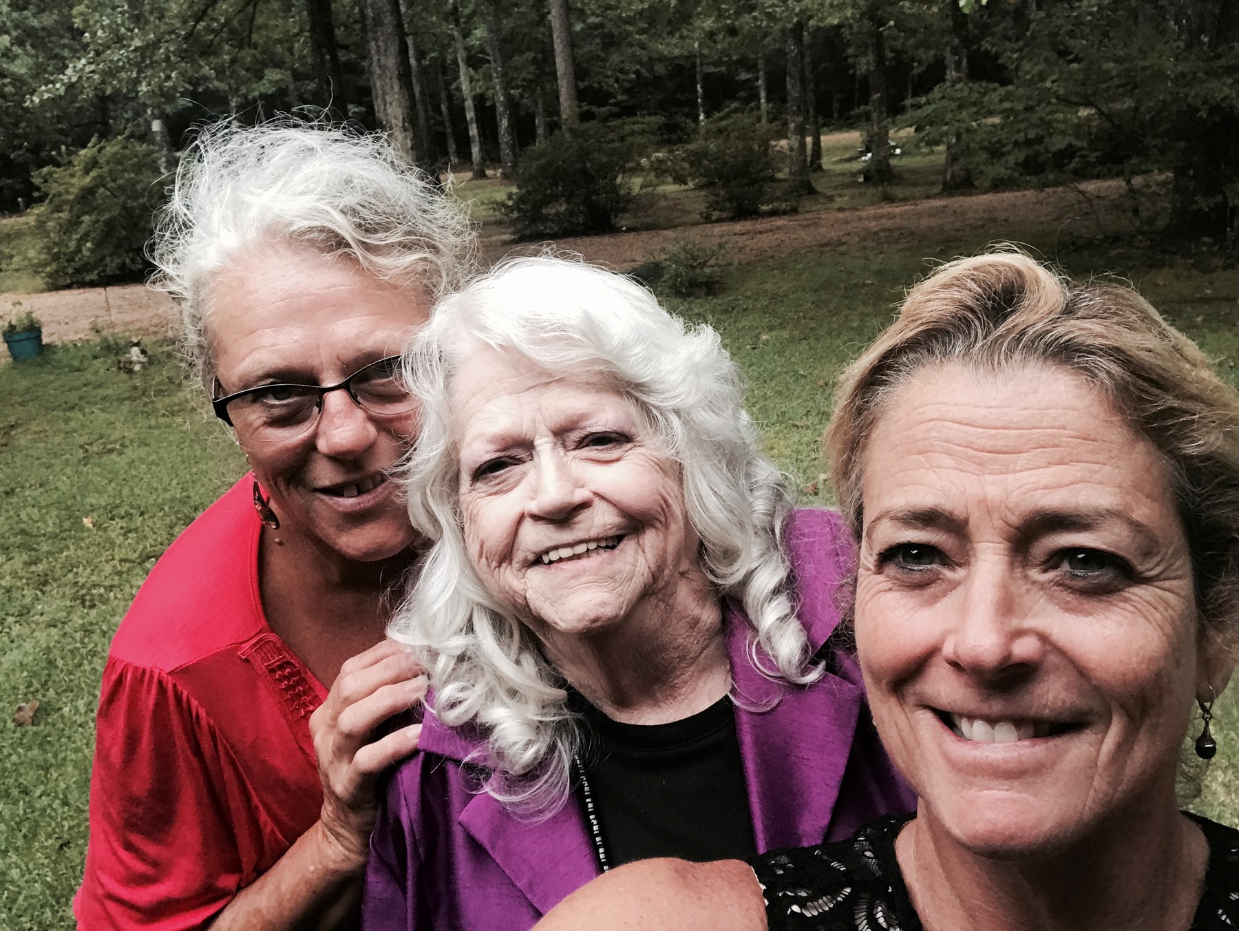 Stephanie Lorentz's Instagram, Twitter & Facebook on IDCrawl