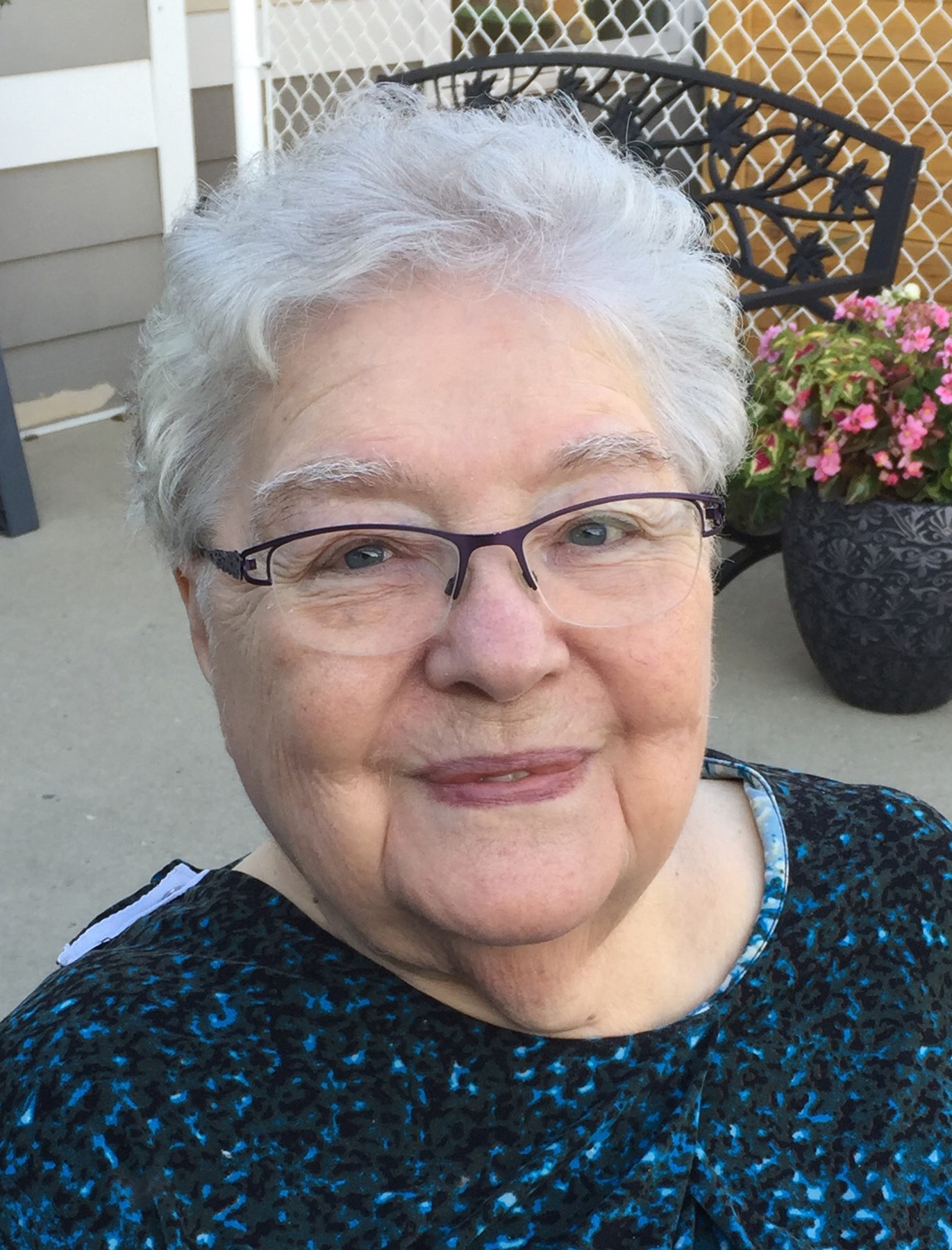 Hilda Theresa Rohloff Obituary - Weyburn, SK