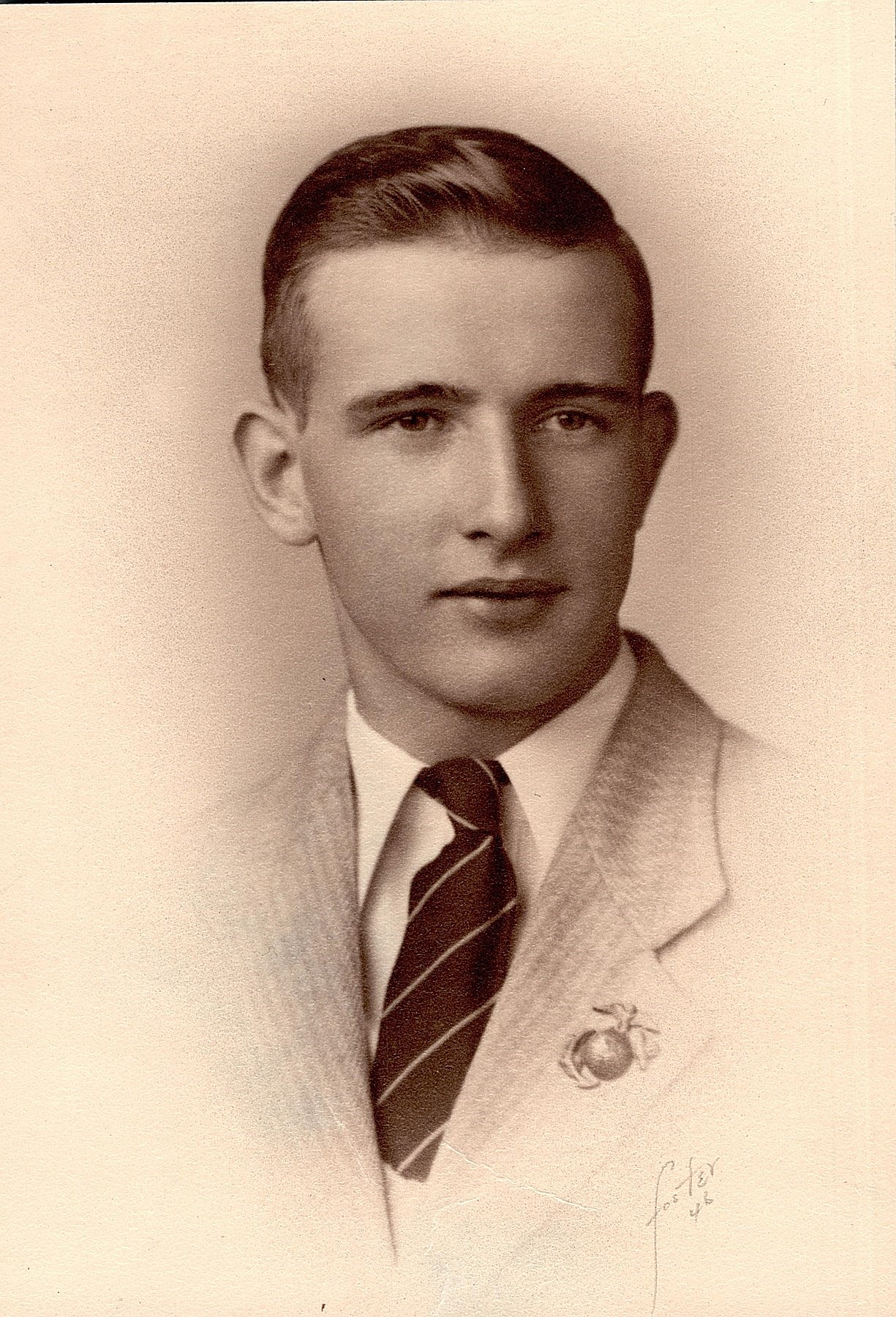 Robert Haller's Instagram, Twitter & Facebook on IDCrawl