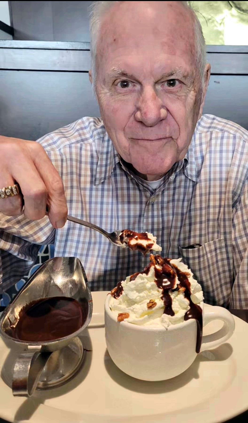 John Medcalf Obituary - Wichita, KS