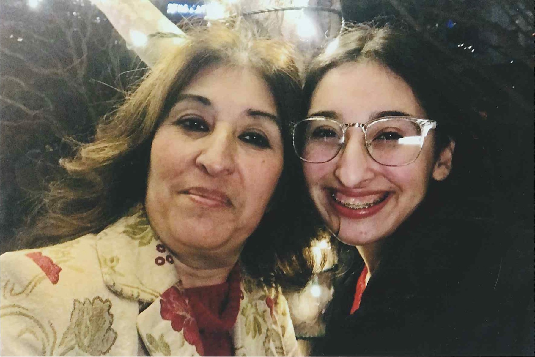 Alma Reyes's Instagram, Twitter & Facebook on IDCrawl