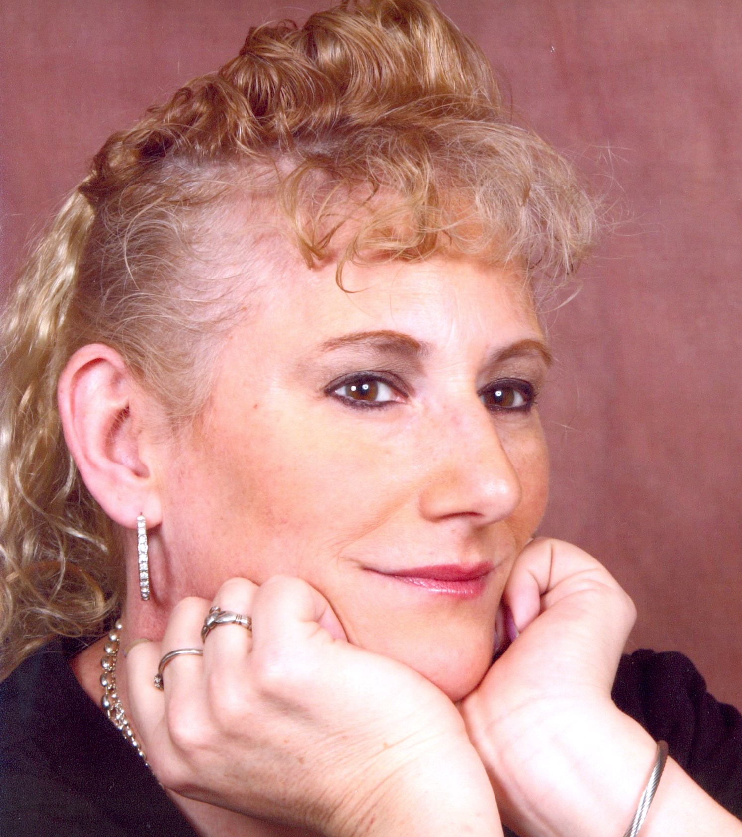 Lynne Taylor's Instagram, Twitter & Facebook on IDCrawl