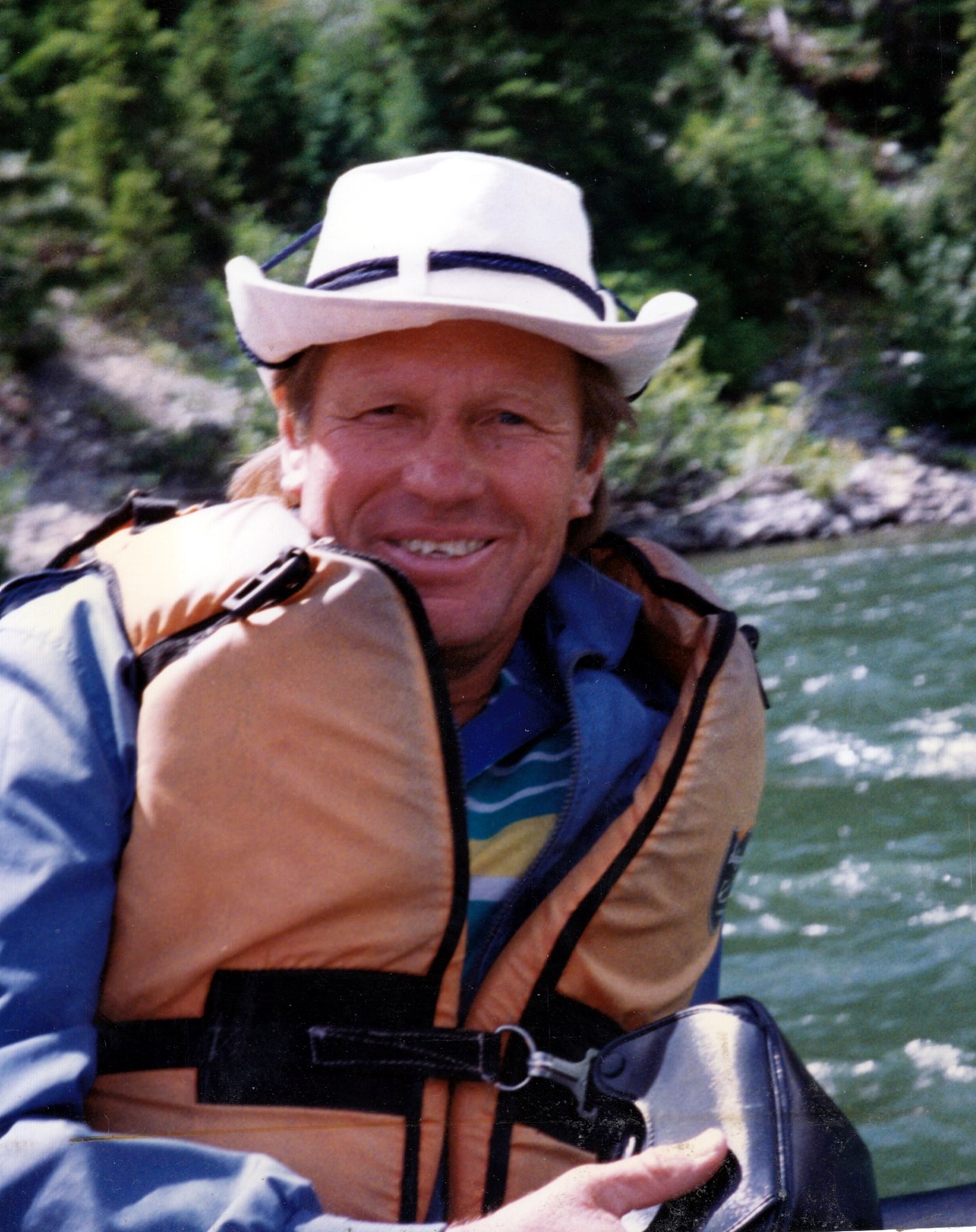 Arnold P Olson Obituary - Beaumont, CA