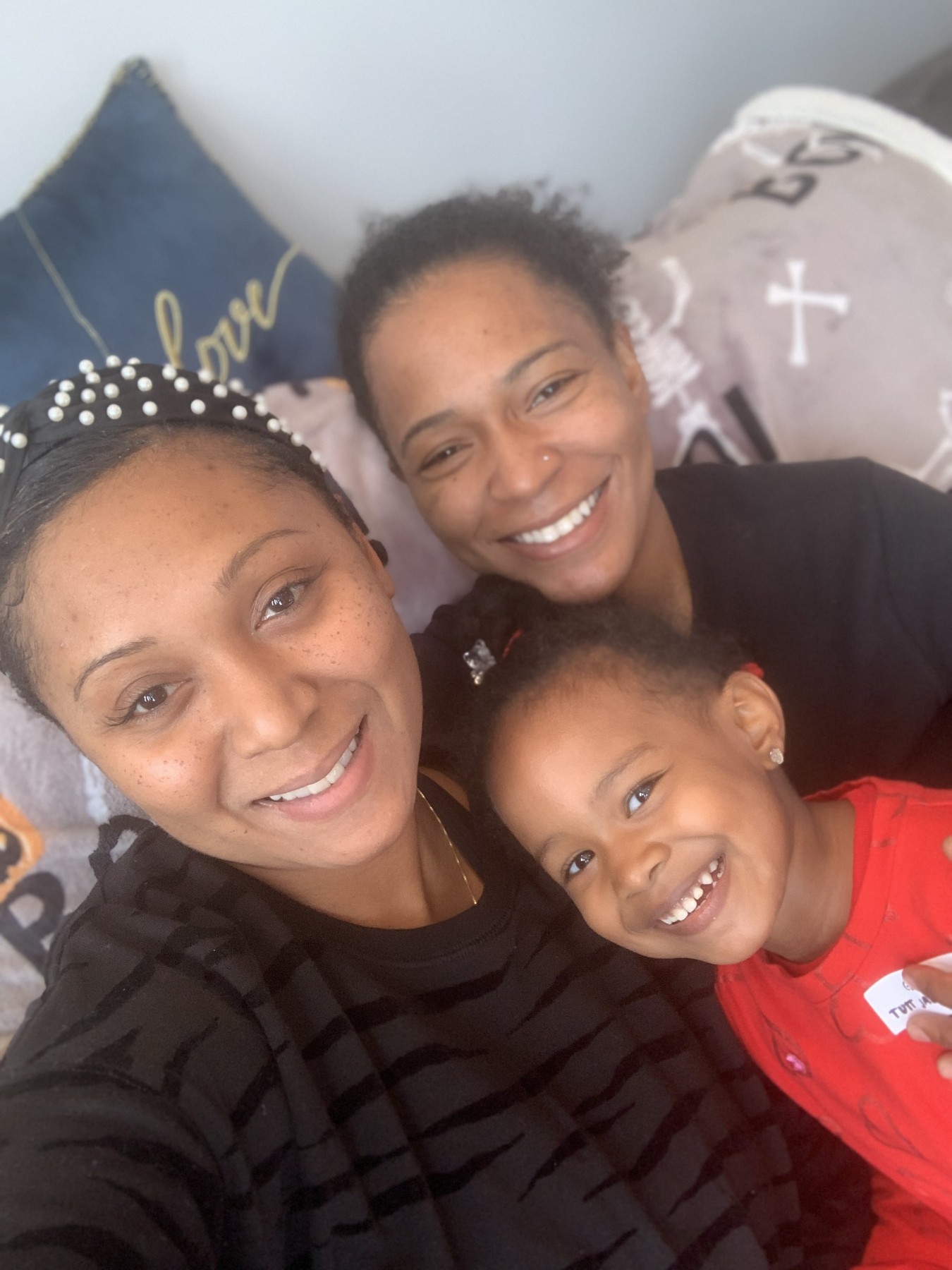 Elizabeth Tutt's Instagram, Twitter & Facebook on IDCrawl