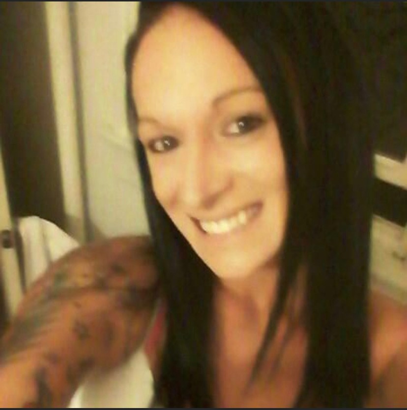 Sarah Renee's Instagram, Twitter & Facebook on IDCrawl