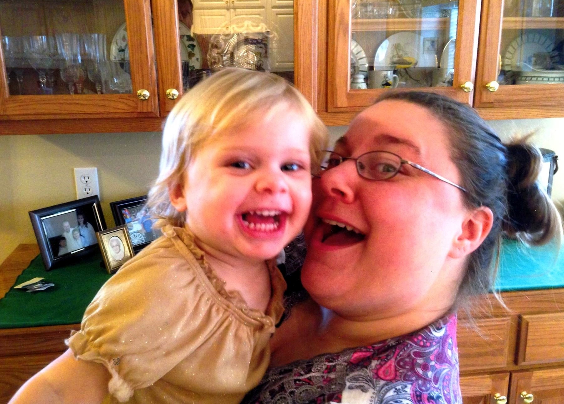 Sarah Hancock's Instagram, Twitter & Facebook on IDCrawl