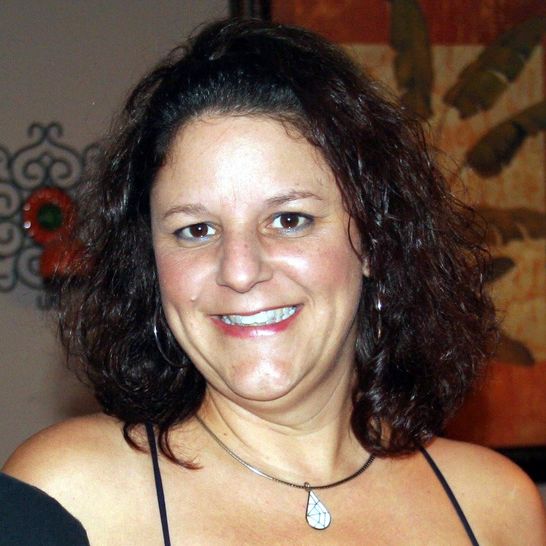 Lisa Parsons's Instagram, Twitter & Facebook on IDCrawl