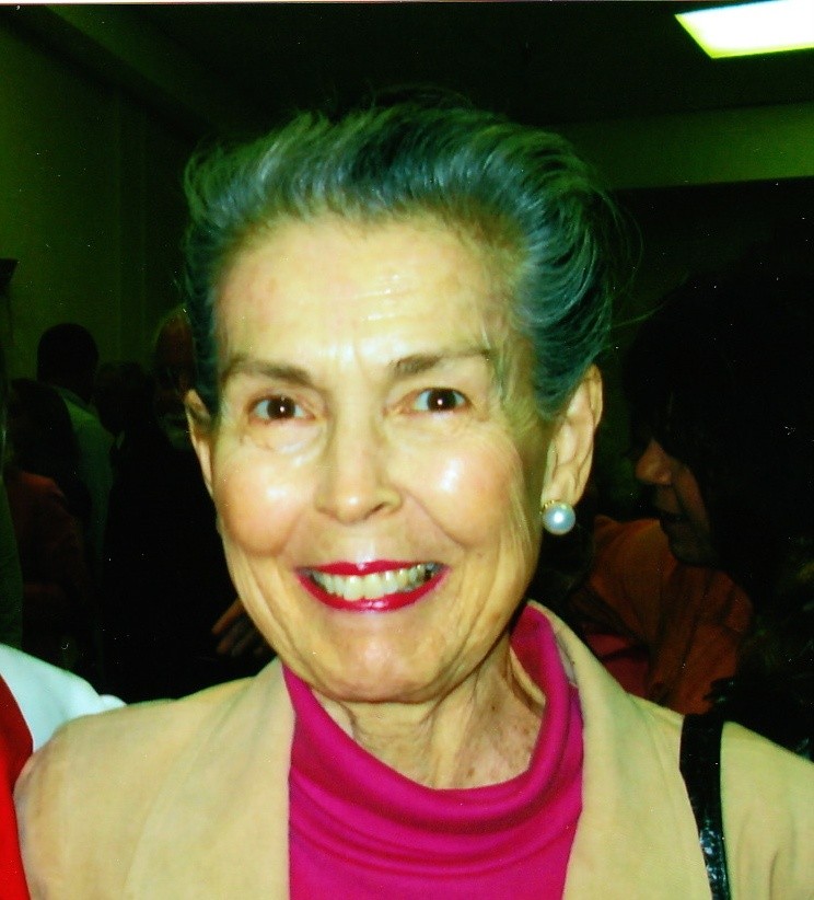 Lucy Phillips's Instagram, Twitter & Facebook on IDCrawl