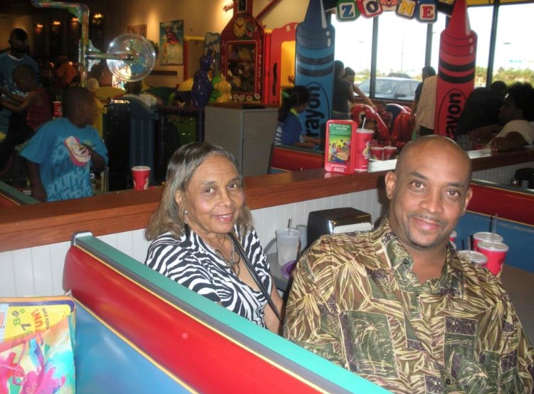 Sarah O'Neal Burnett Obituary - Houston, TX Sarah O'Neal Burnett Obituary - Houston, TX